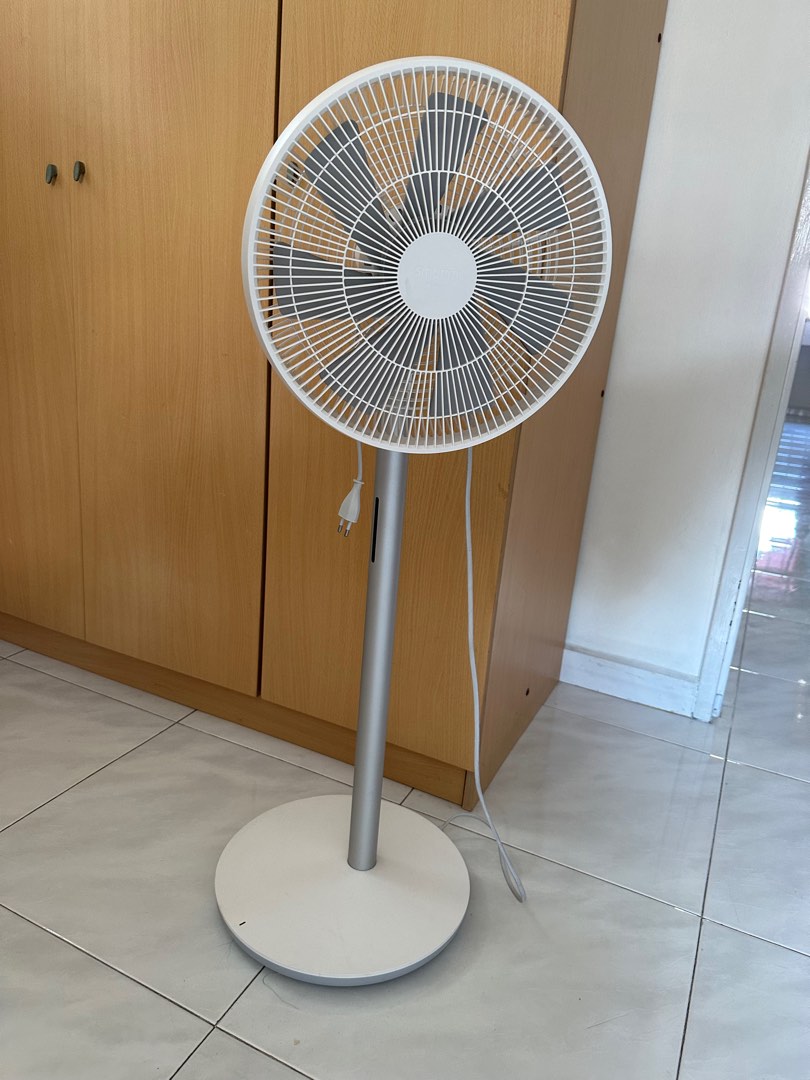 Standing Fan, Furniture & Home Living, Lighting & Fans, Fans on Carousell