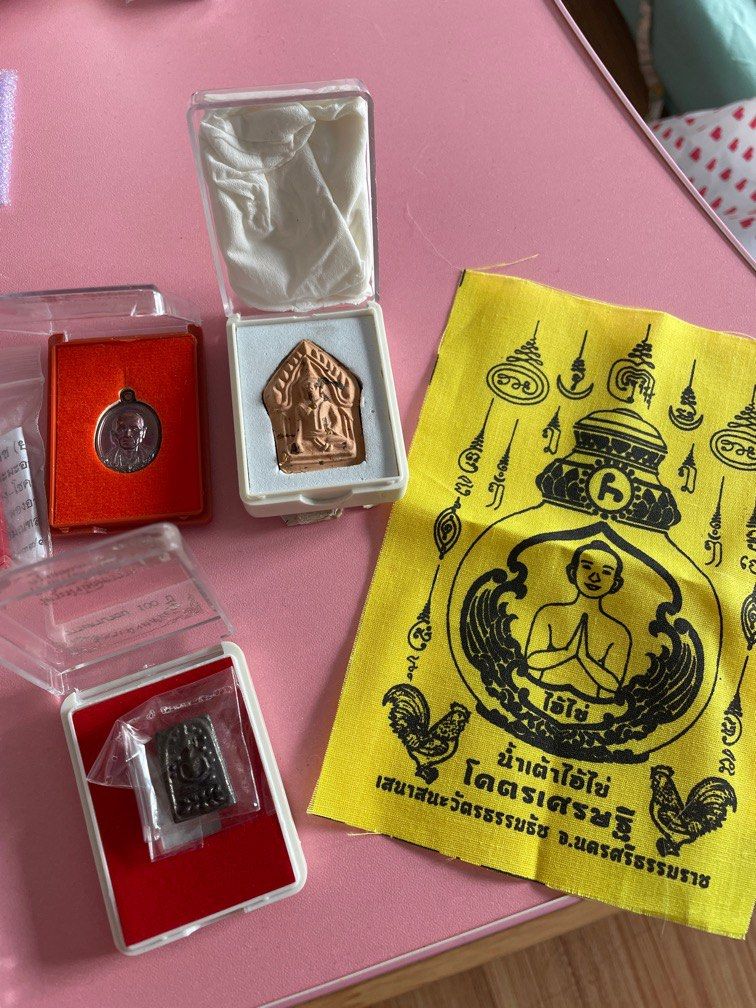 Thai Amulets, Hobbies & Toys, Memorabilia & Collectibles, Religious ...