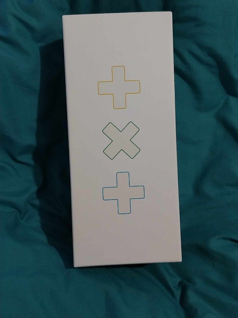 TXT MOA Bong, Hobbies & Toys, Memorabilia & Collectibles, K-Wave on ...