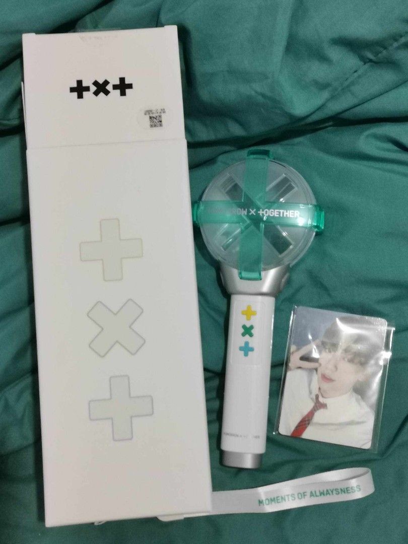 TXT MOA Bong, Hobbies & Toys, Memorabilia & Collectibles, K-Wave on ...