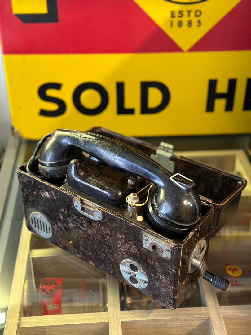 Vietnam War army field telephone TP25 was made in Czechoslovakia ...