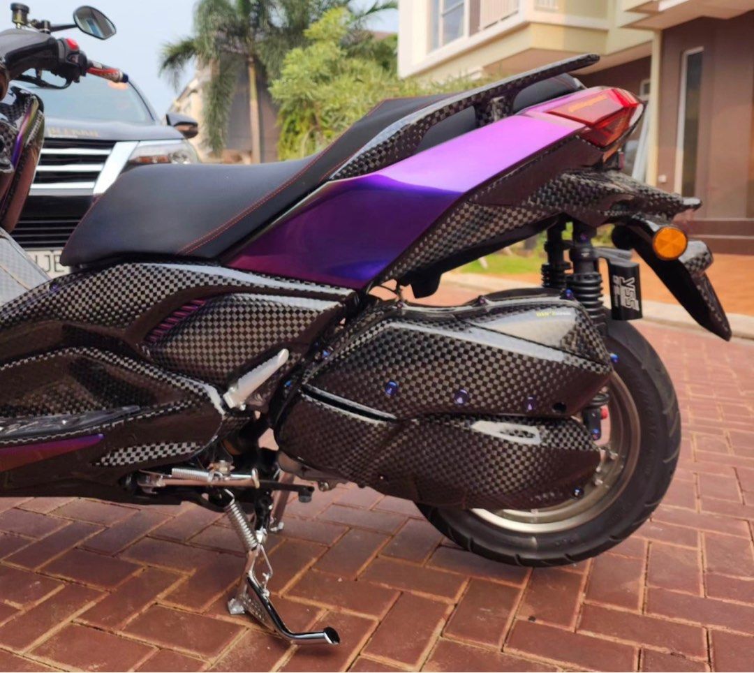 Xmax v2 F1 full carbon Kevlar free installation , Motorcycles ...