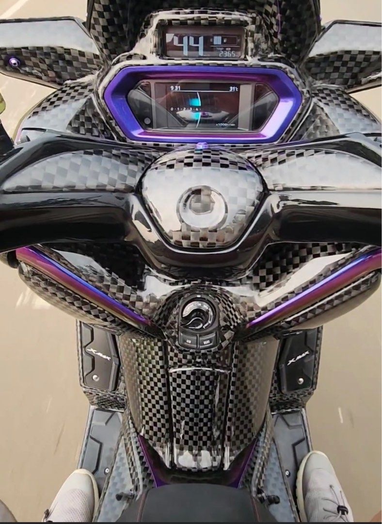 Xmax v2 F1 full carbon Kevlar free installation , Motorcycles ...