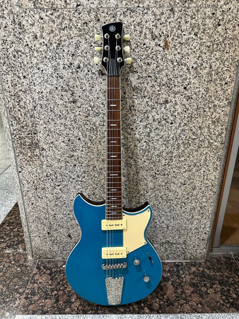 YAMAHA RSS02T REVSTAR ELECTRIC GUITAR, Hobbies & Toys, Music & Media ...