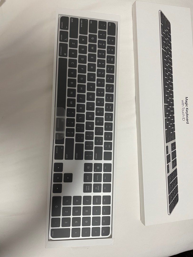 Apple Magic Keyboard with Numpad, Computers & Tech, Parts & Accessories ...