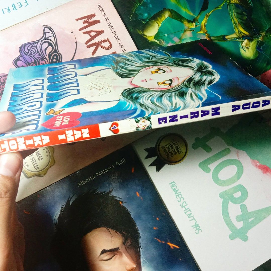 Aqua Marine - Nami Akamoto - M&C (komik oneshot), Buku & Alat Tulis ...