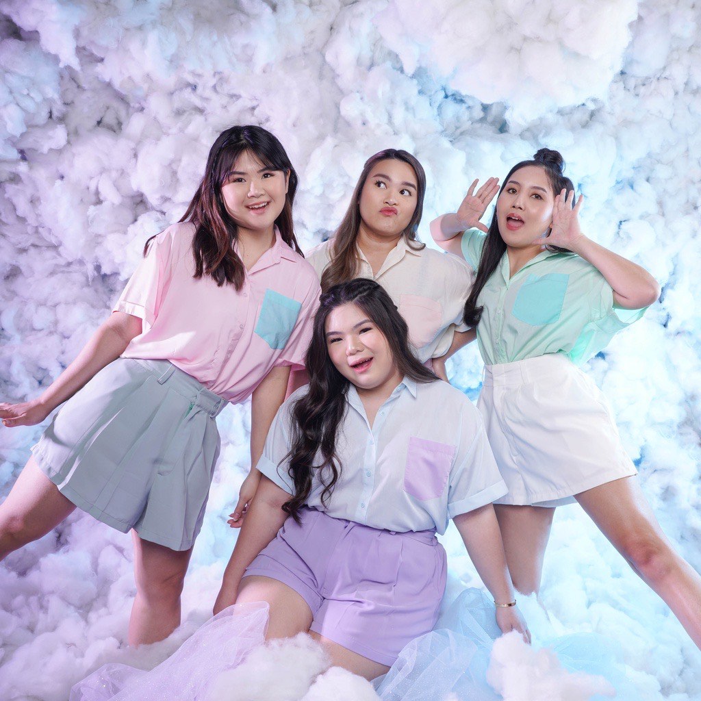 ARCELLE X SHANIA MELIA, Fesyen Wanita, Pakaian Wanita, Atasan di Carousell