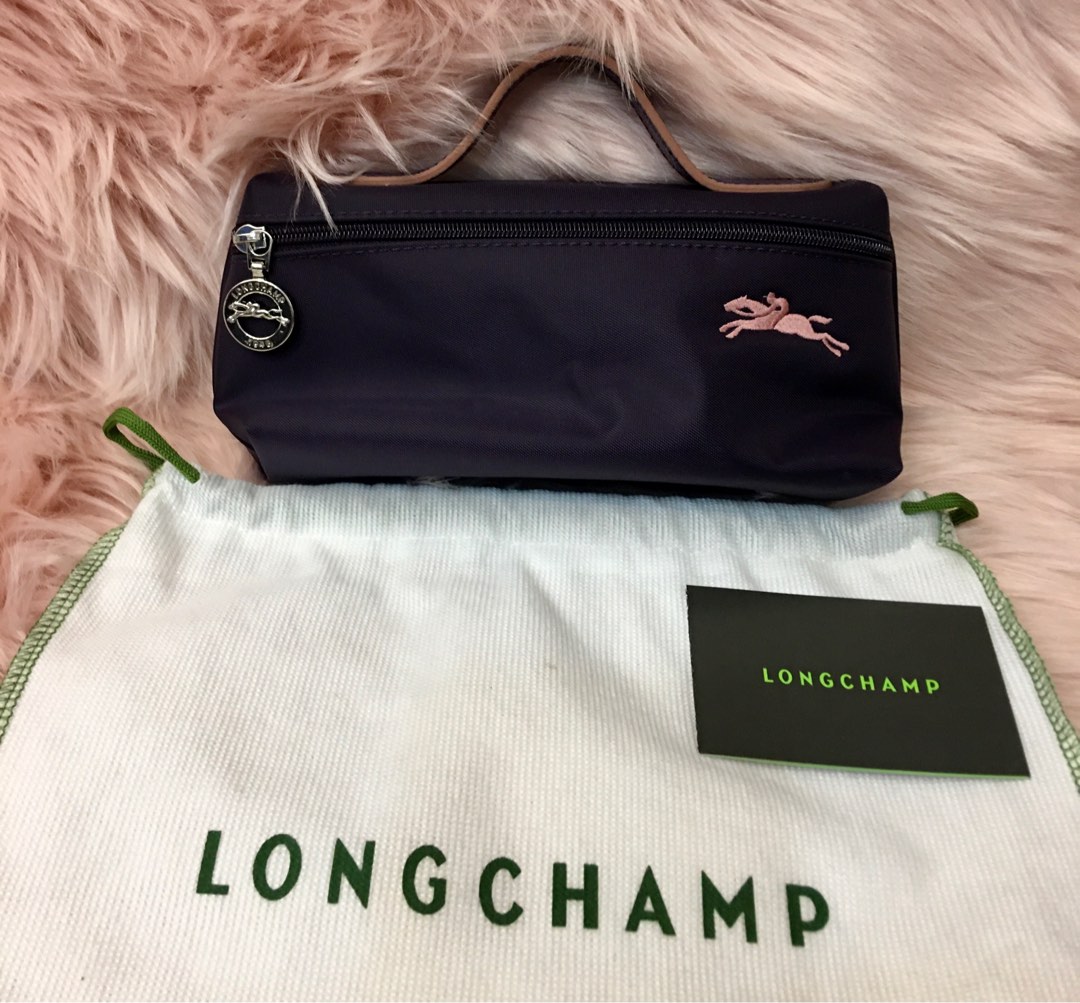 Authentic Longchamp Travel Nylon Pouch in Eggplant, Women's Fashion ...