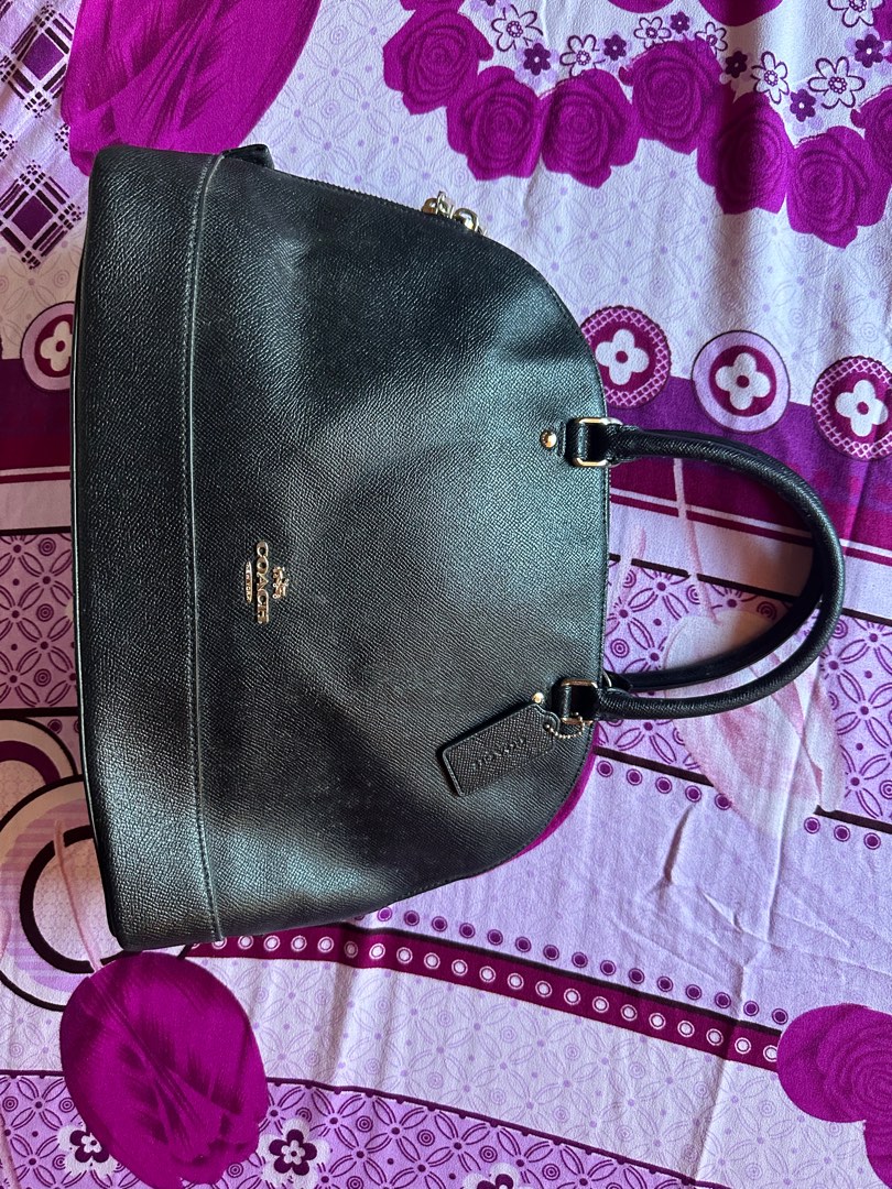 Authentic Preloved Two Way Coach bag, Women's Fashion, Bags & Wallets ...