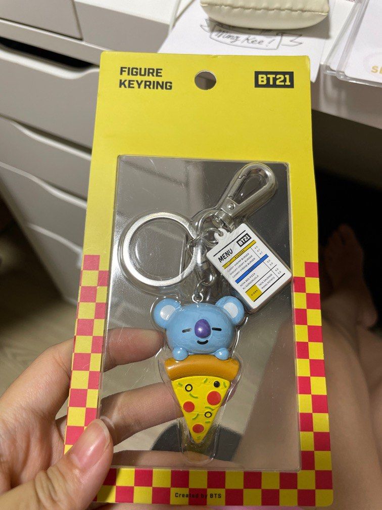Bt21 Koya pizza keyring, Hobbies & Toys, Memorabilia & Collectibles, K-Wave on Carousell