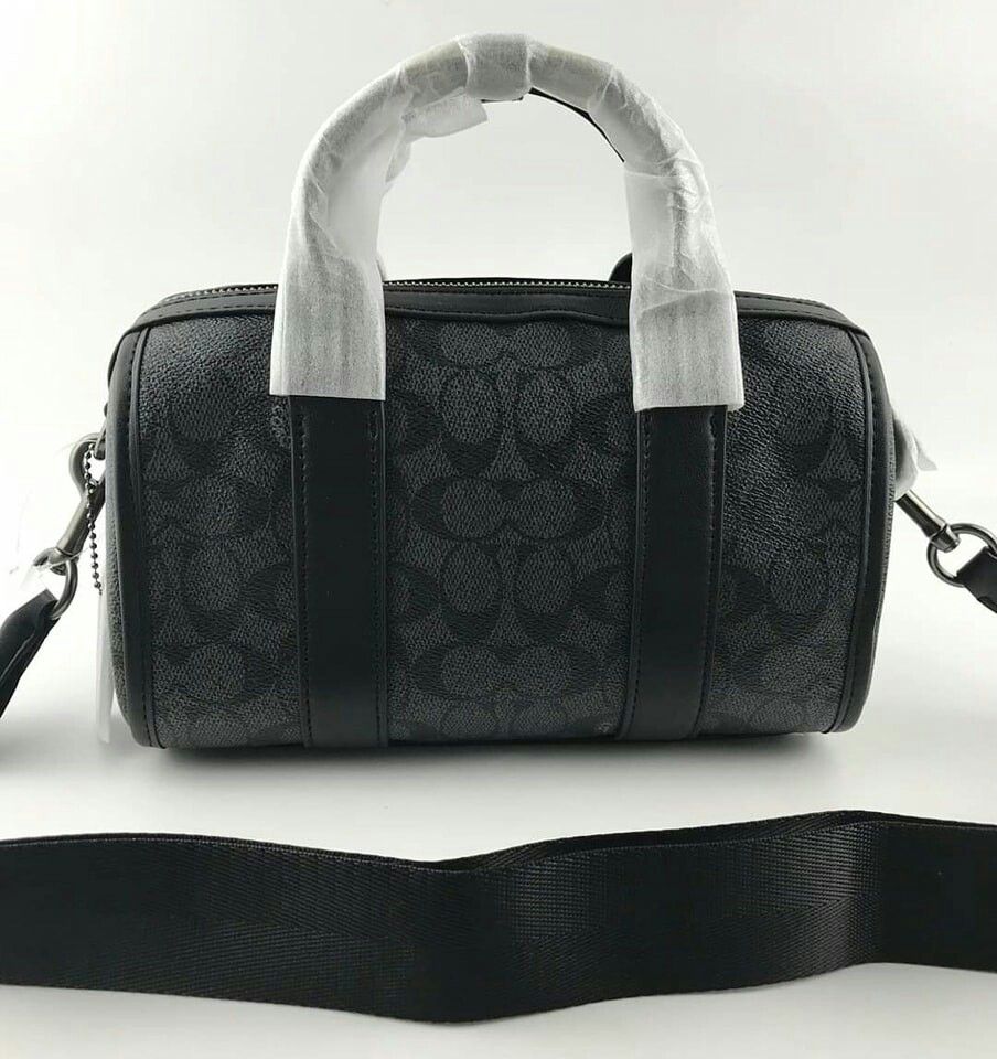 Coach Gotham Duffle 24 in Signature Canvas, Men's Fashion, Bags, Sling Bags on Carousell