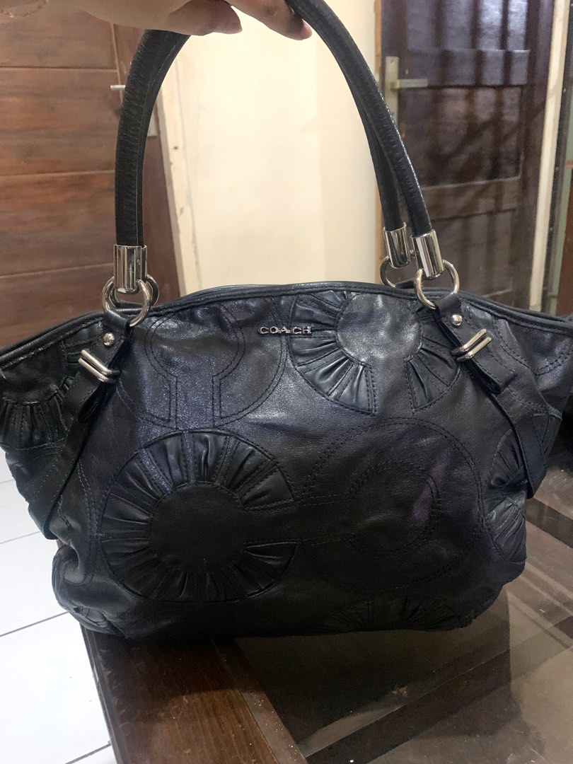 Coach Tote Kulit Asli Full Kulas, Fesyen Wanita, Tas & Dompet di Carousell