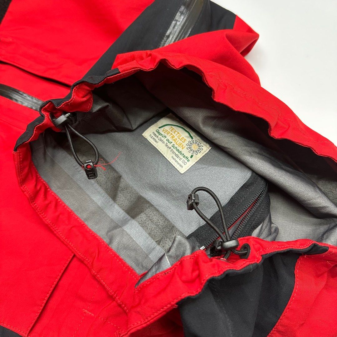 DHL WINDBREAKER, Men's Fashion, Coats, Jackets and Outerwear on Carousell