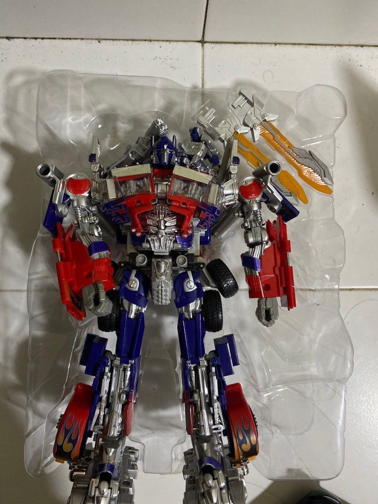 Dotm Striker Optimus Prime, Hobbies & Toys, Toys & Games on Carousell