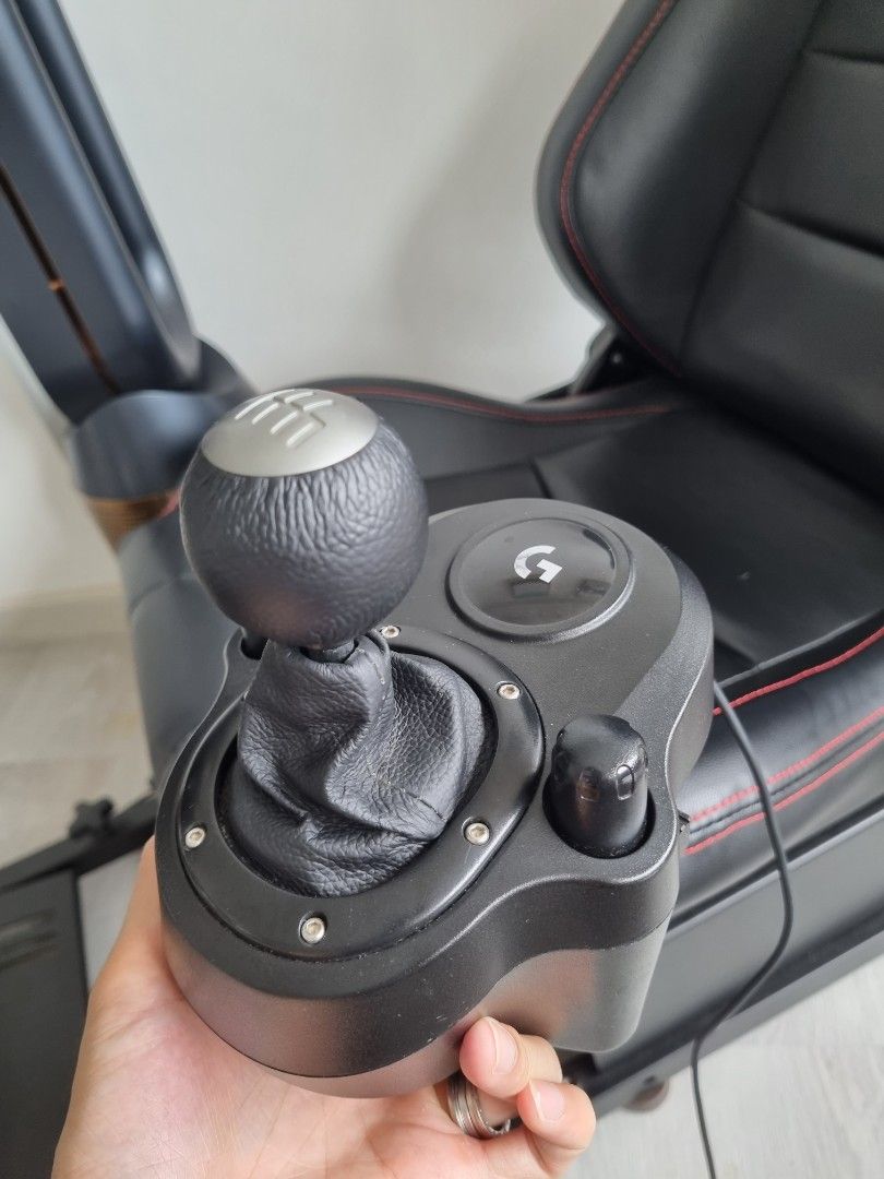 Driving Rig + Logitech Controller set, Video Gaming, Gaming Accessories ...