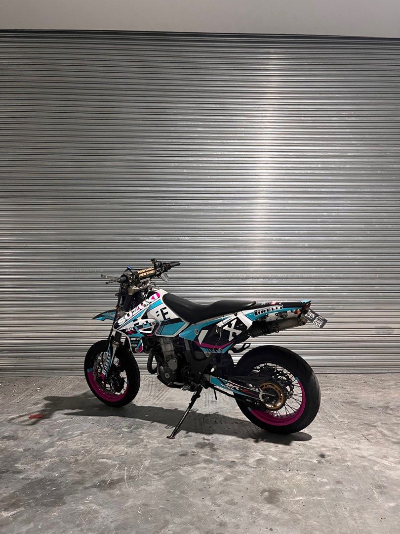 DRZ SM400, Motorcycles, Motorcycles for Sale, Class 2A on Carousell