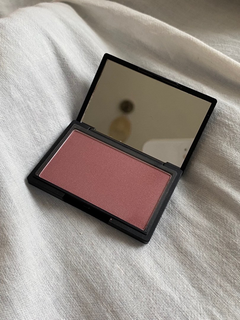 heme Starry Violet Cheek, 美容＆化妝品, 健康及美容 - 皮膚護理, 化妝品 - Carousell