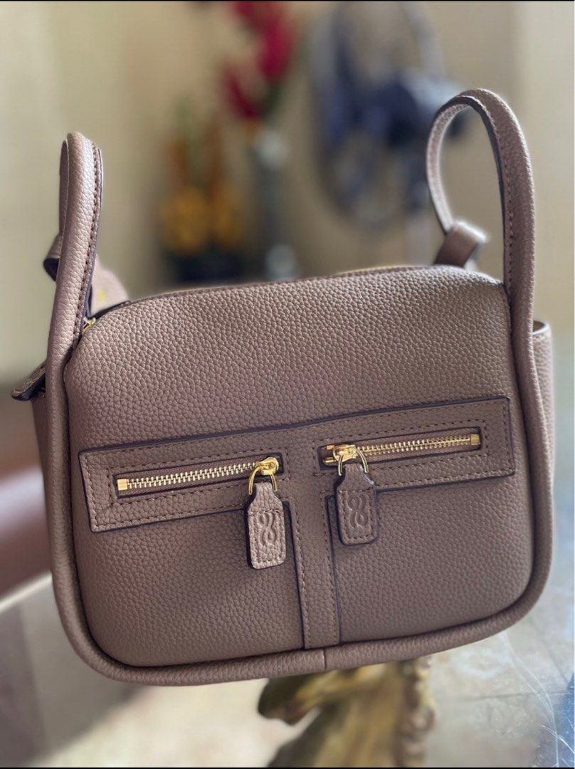 House of Little Bunny Zippy 22 PU Etoupe (HOLB) on Carousell