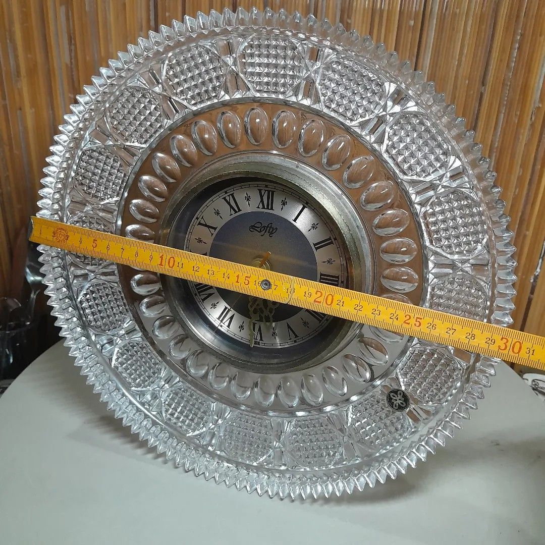 HOYA Lofty Clock Display P1000 - 30cm diameter - battery operated ...