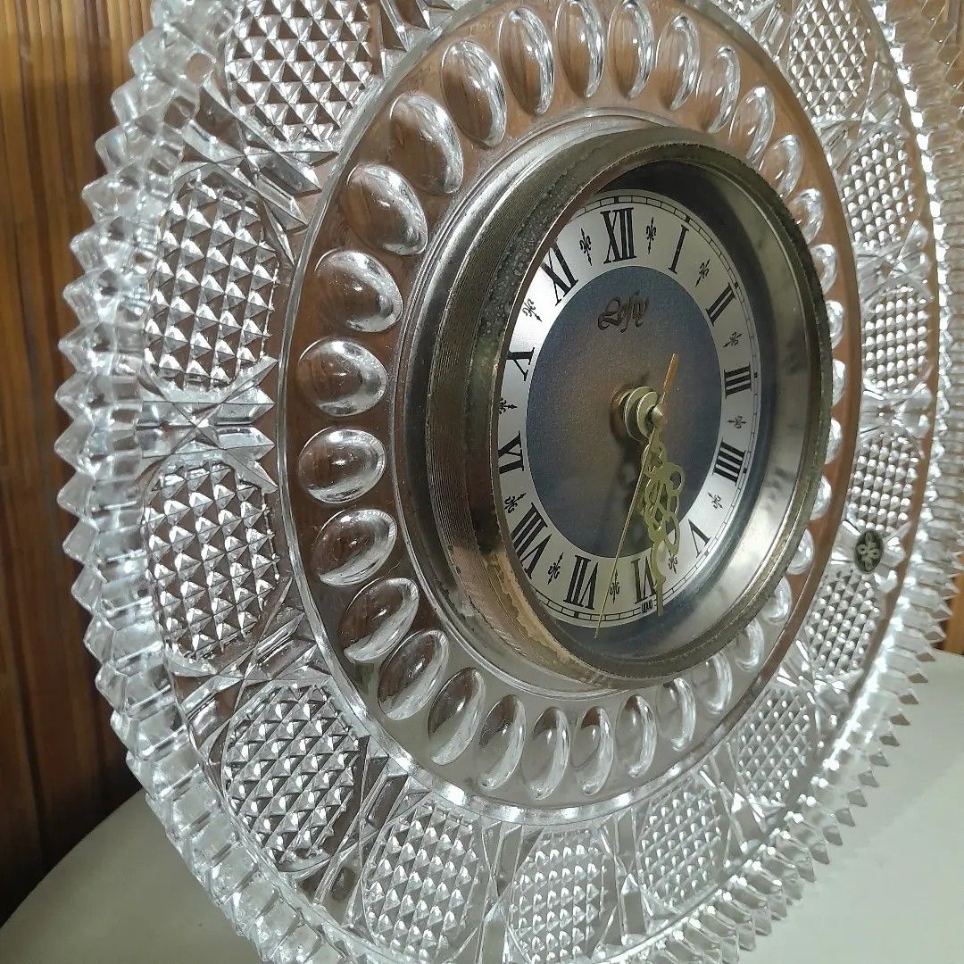 HOYA Lofty Clock Display P1000 - 30cm diameter - battery operated ...