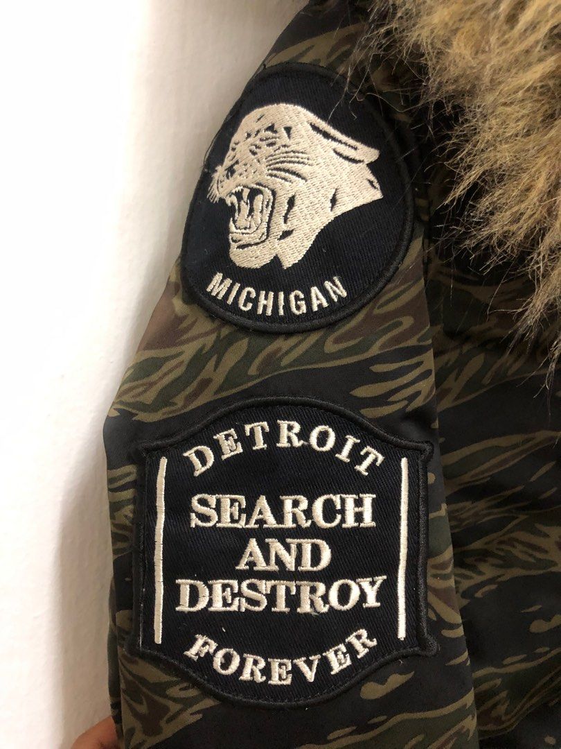 Hysteric Glamour Parka Jacket Tiger Stripe, Men's Fashion, Coats ...