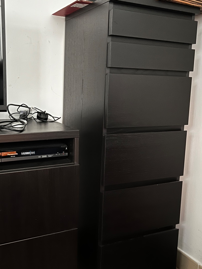 Ikea malm in excellent condition, 傢俬＆家居, 傢俬, 書櫃、櫃子及架 - Carousell