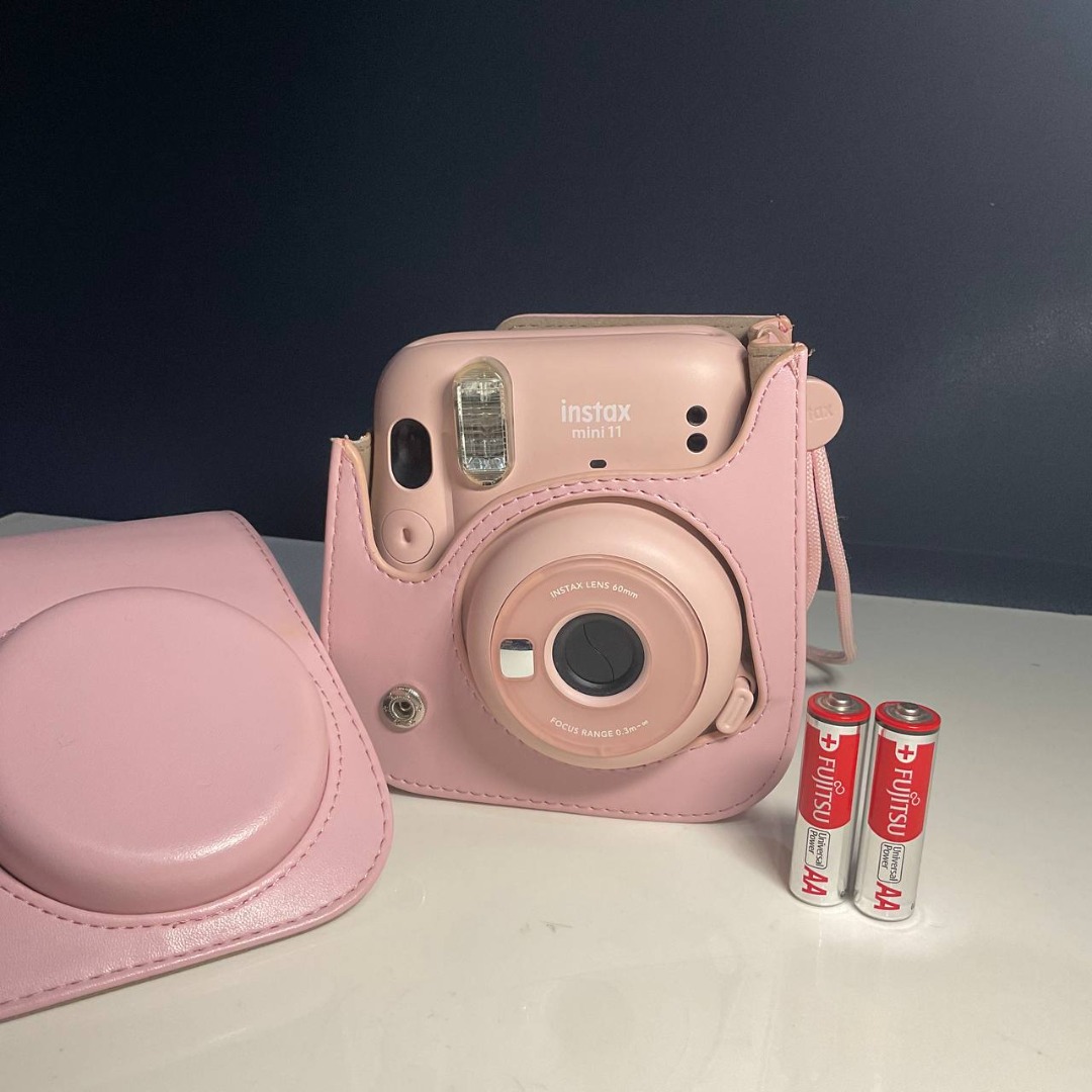 Instax Mini 11 (Blush Pink), Photography, Cameras on Carousell