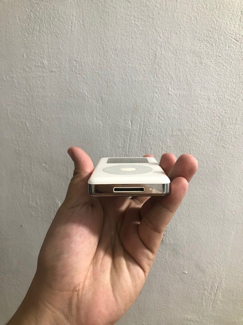 Ipod classic 4th gen 20gb monochrome, Audio, Portable Audio Accessories ...