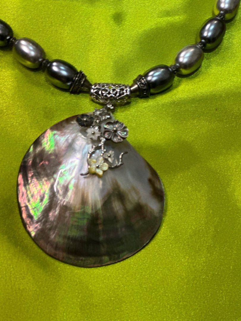 Kalung Fashion Abu2, Fesyen Wanita, Aksesoris di Carousell