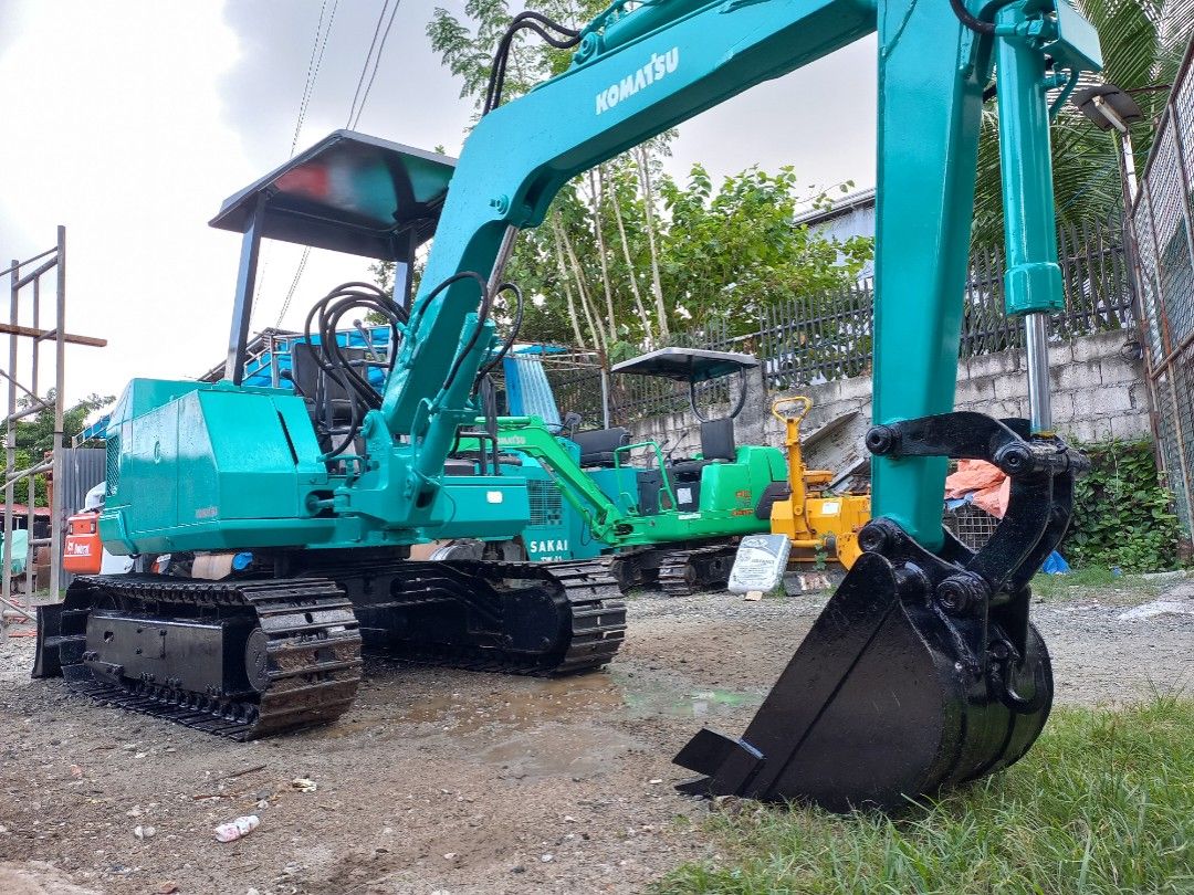2 in 1 Komatsu PC20 excavator with demolition breaker, Special Vehicles ...