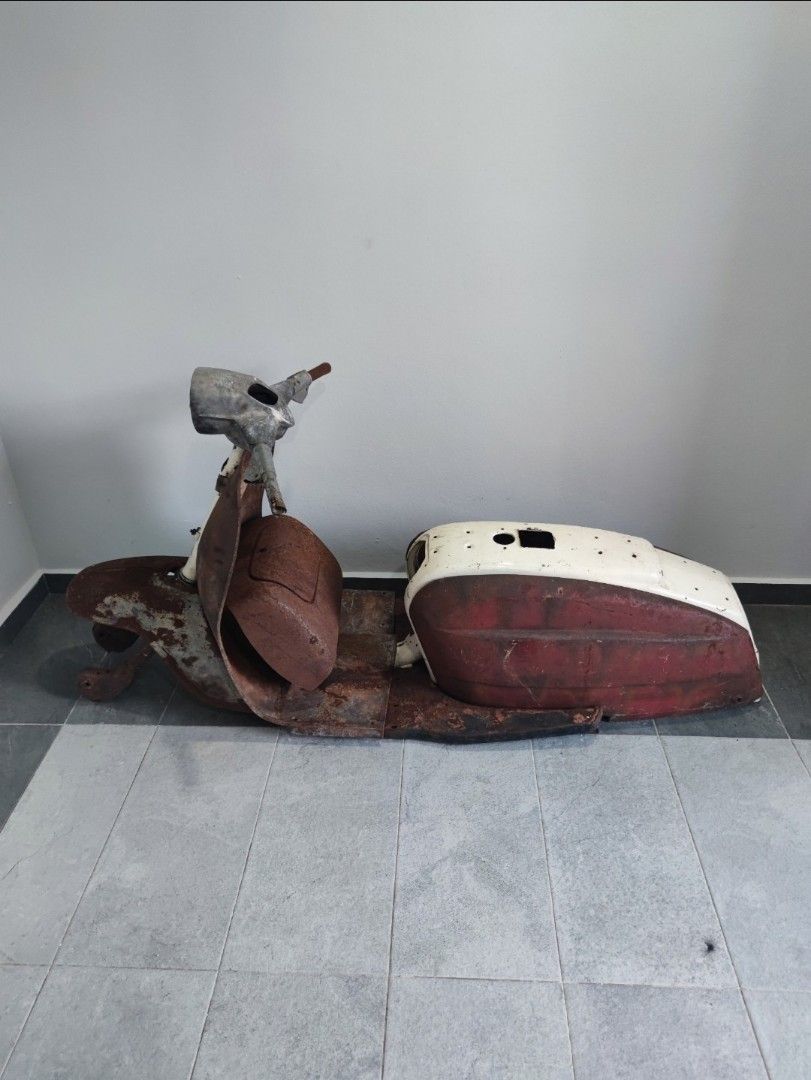 Lambretta li3, Motorbikes on Carousell