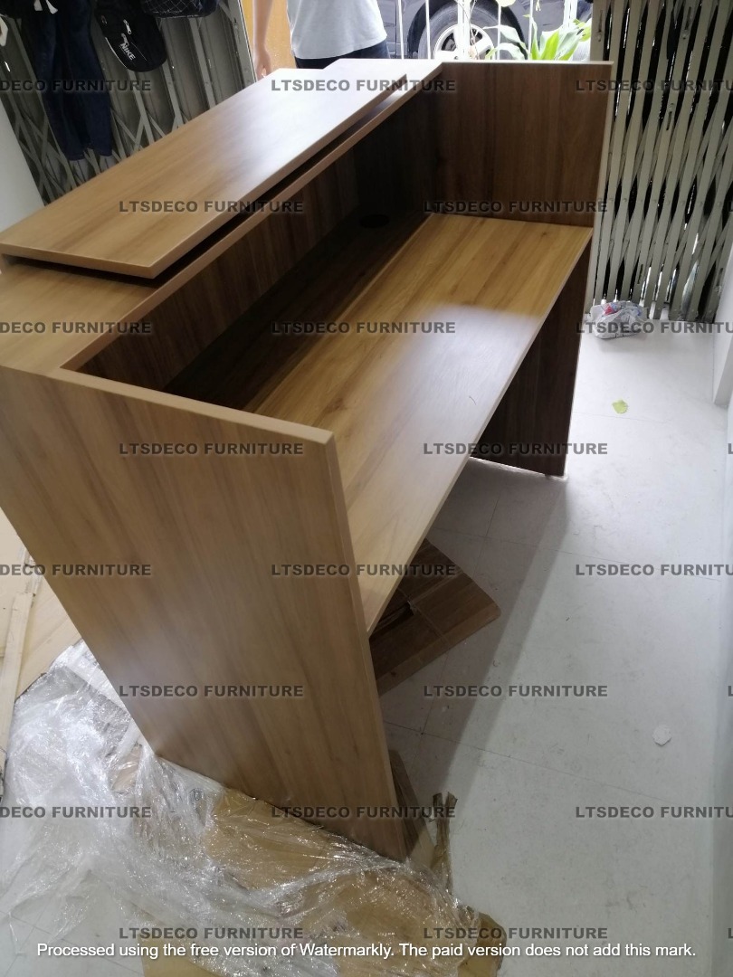 LAMINATED FINISH RECEPTION TABLE OFFICE PARTITION on Carousell