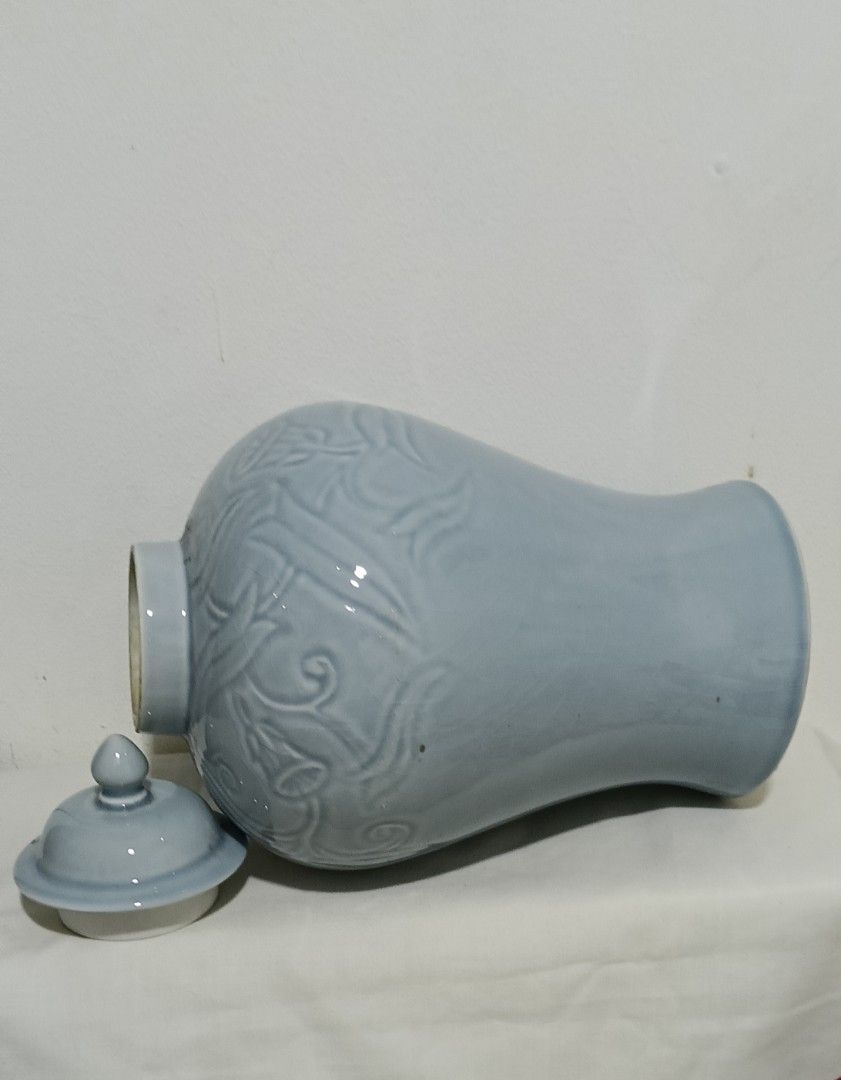 Light Blue Temple Jar made in the Philippines by Cardinal Fine ...