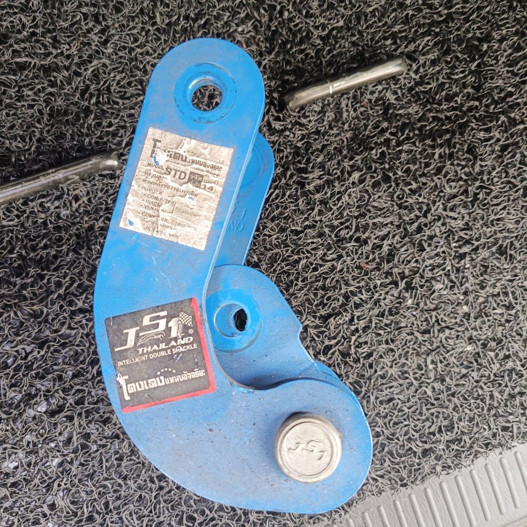 Hiace Lowering kit & Shackles, Car Accessories, Accessories on Carousell