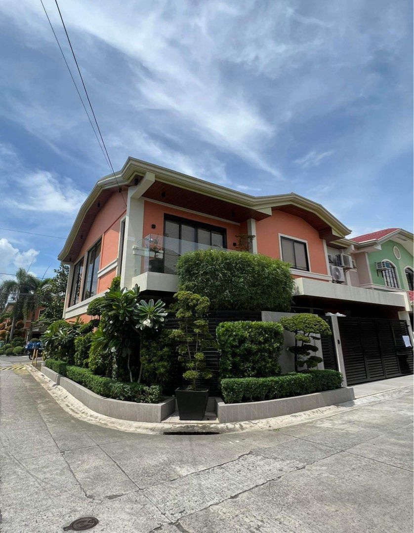 Luxury Townhouse - Somerset Place Manggahan Pasig on Carousell