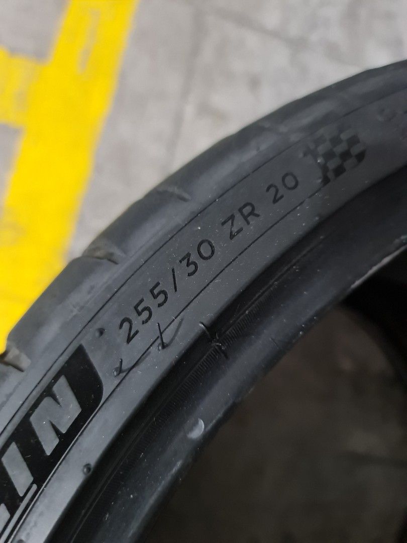 Michelin Pilot Sport 4S Tires Original 255/30/20 285/25/20 Used, Car ...