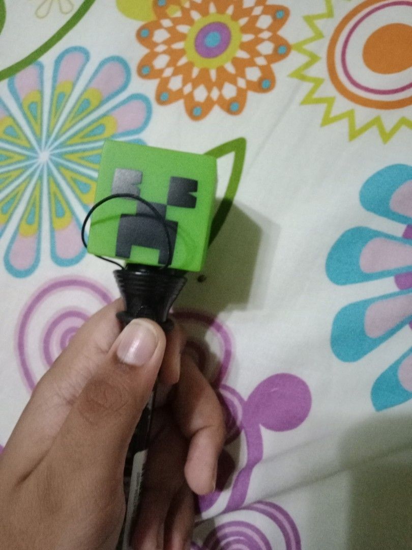 Minecraft creeper head pop out pen, Hobbies & Toys, Stationery & Craft ...
