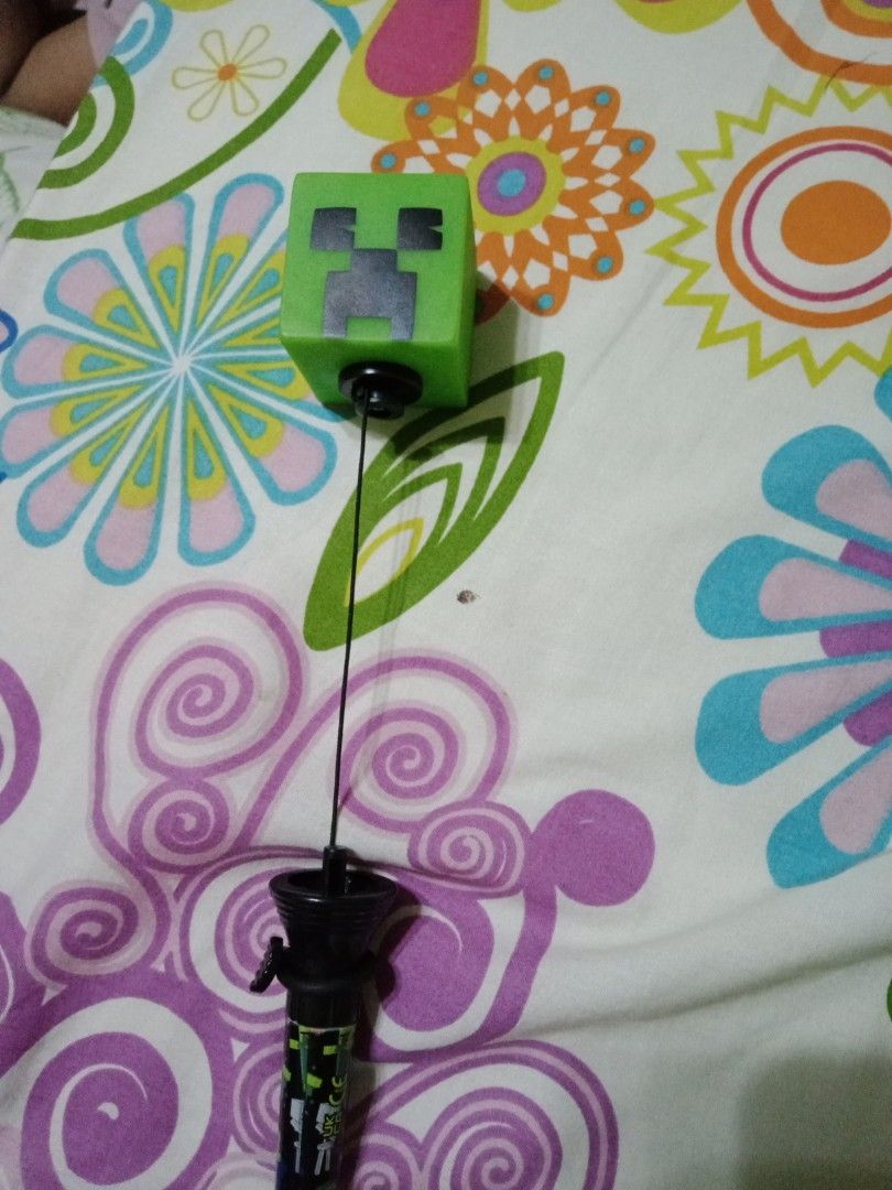 Minecraft creeper head pop out pen, Hobbies & Toys, Stationery & Craft ...