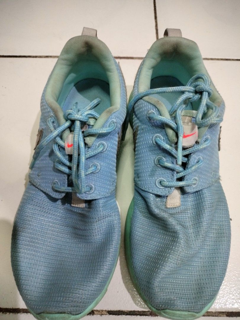 Nike rubber Shoes blue on Carousell