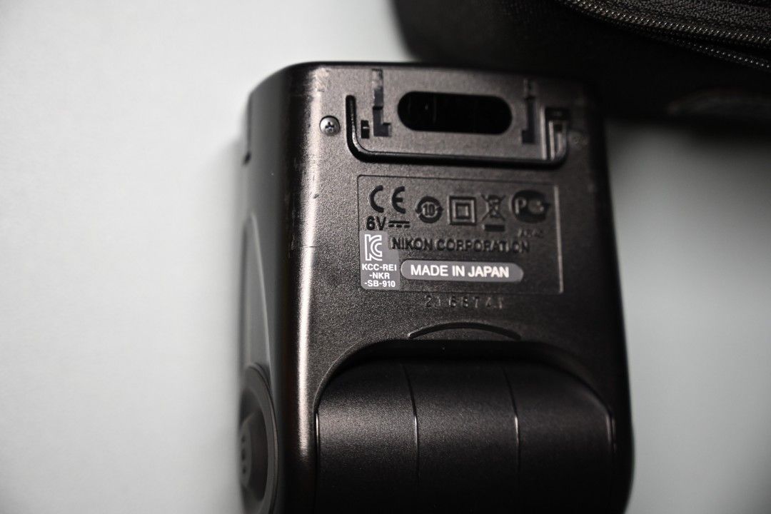 Nikon SB-910 speedlight, Photography, Lens & Kits on Carousell