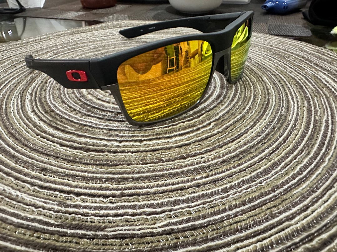 Oakley Two Face Limited Edition on Carousell