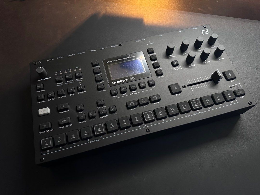 Octatrack MKII Elektron, Hobbies & Toys, Music & Media, Musical ...