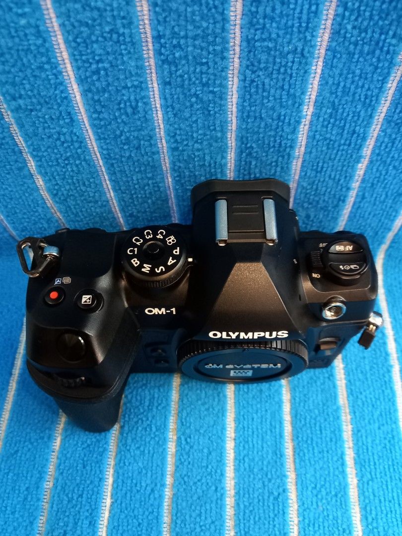 OM-1 body olympus OM1, Photography, Cameras on Carousell
