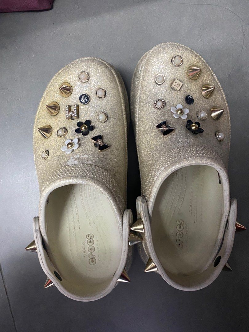 ORIGINAL CROCS BAE CLOG GLITTER WITH COMPLETE JIBITZ, Women's Fashion ...
