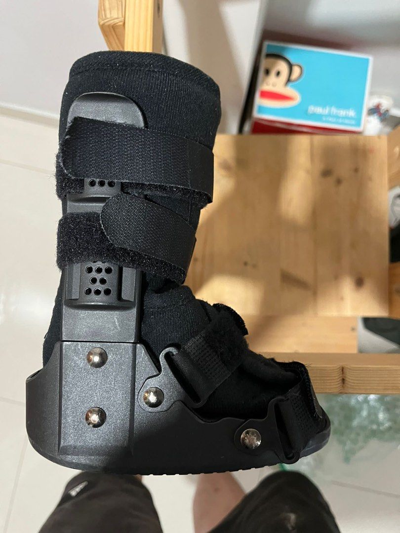 Paediatric walker boot / aircast - 14.5 - 15.5cm right leg, Health ...