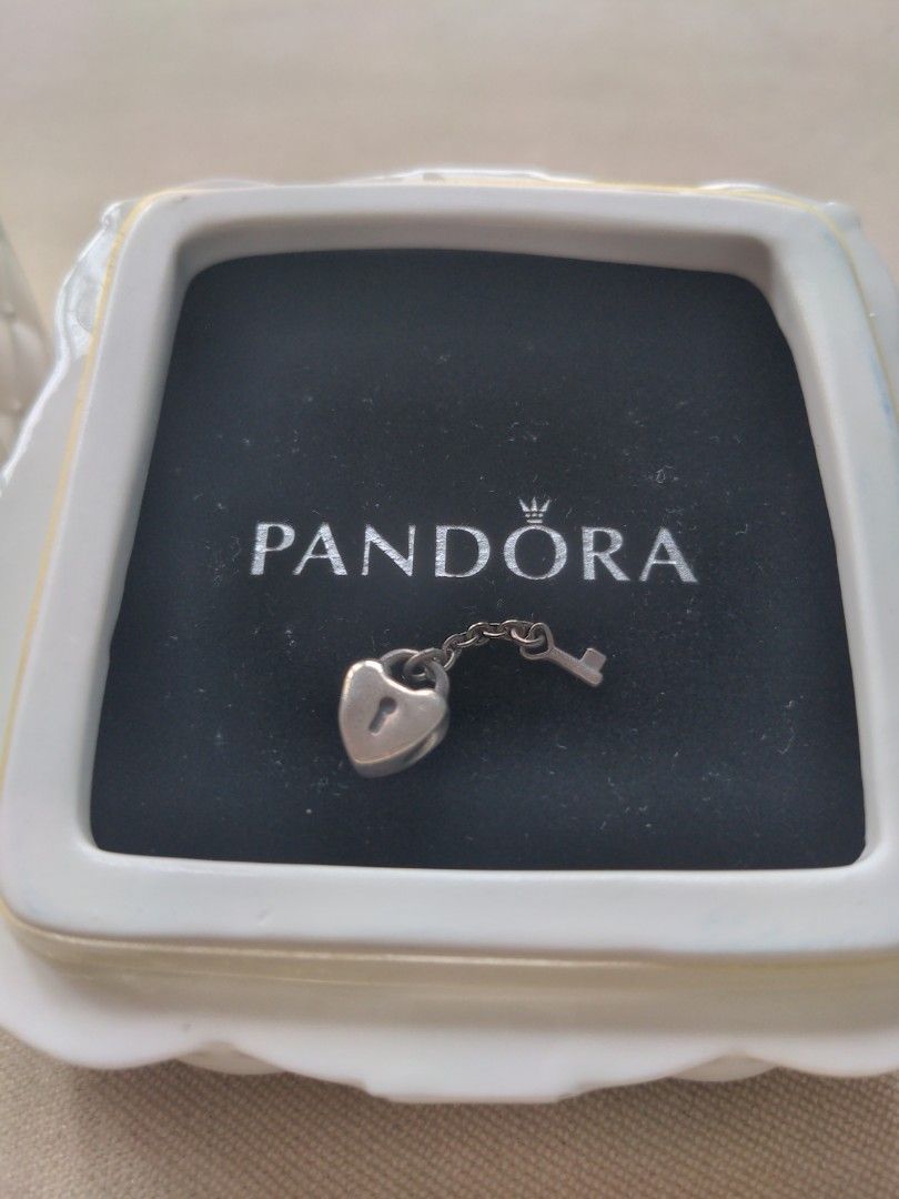 Pandora heart lock and key charms, Women's Fashion, Jewelry ...