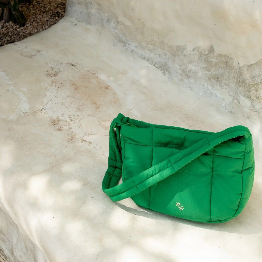 Paper Bunny Puffer Swing, Women's Fashion, Bags & Wallets, Shoulder ...