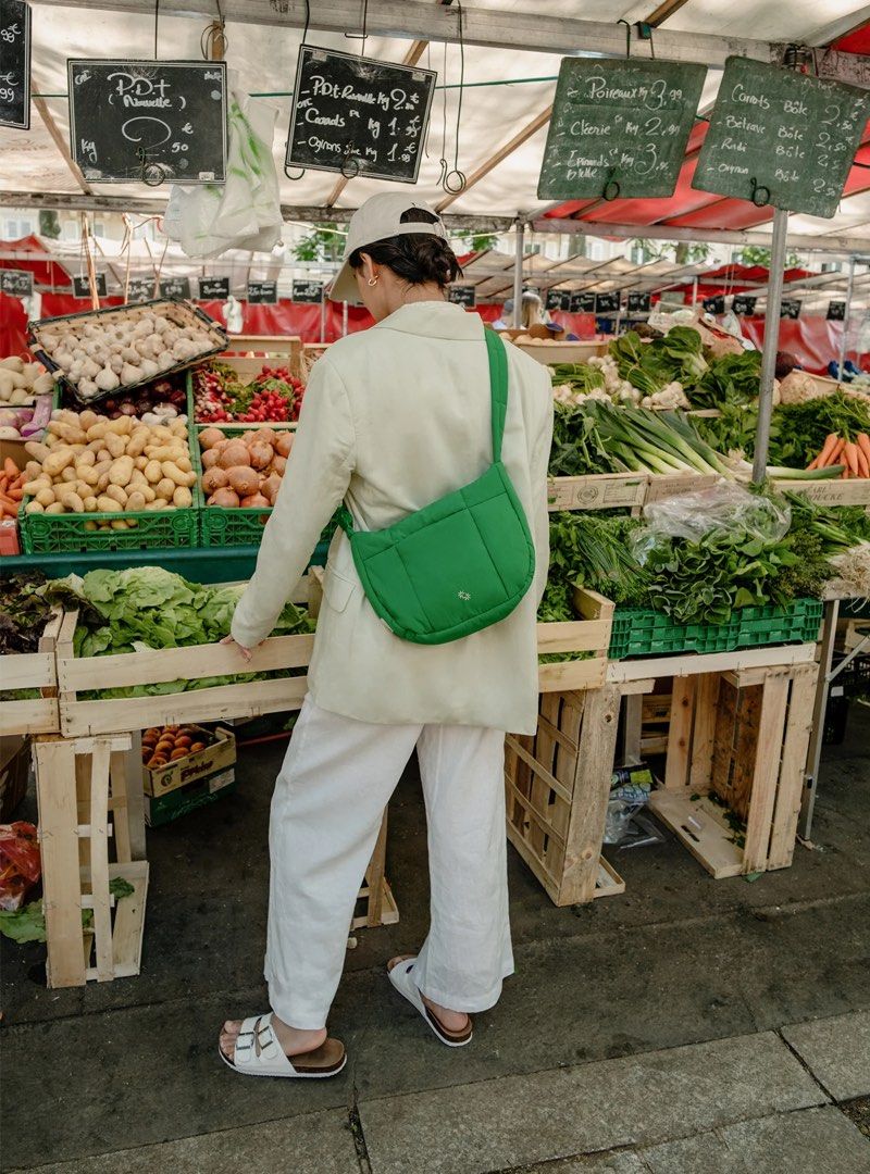 Paper Bunny Puffer Swing, Women's Fashion, Bags & Wallets, Shoulder ...