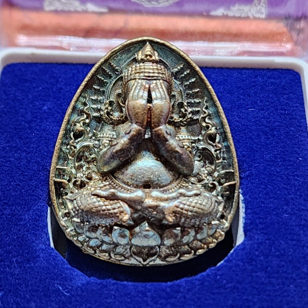 Phra pidta with back lp toh Serial:13 Wat tham singto thong (lp toh ...