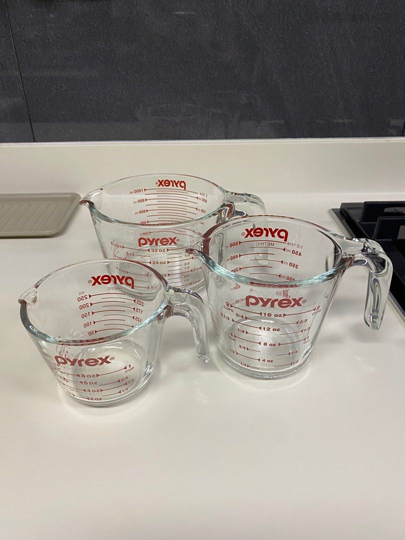 Pyrex measuring cup 3pc set, Furniture & Home Living, Kitchenware ...